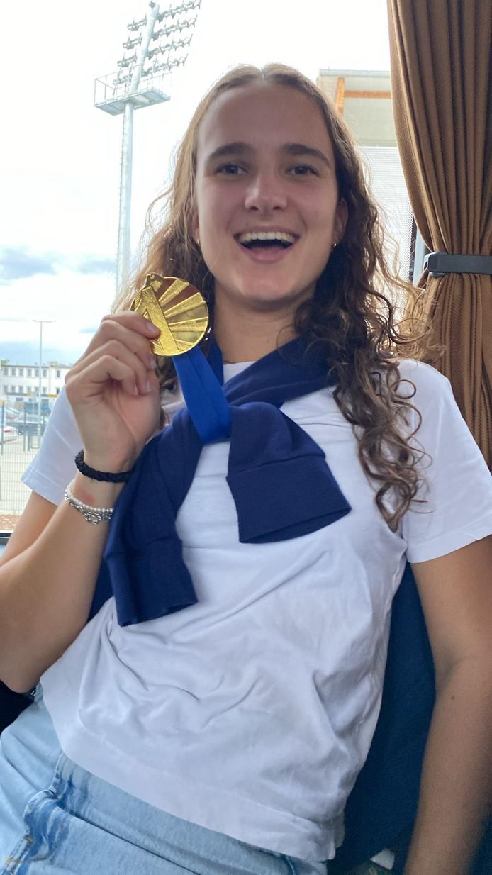 Weer een prijs voor hockeyster Imke Verstraeten | Sport in Zeeland | pzc.nl