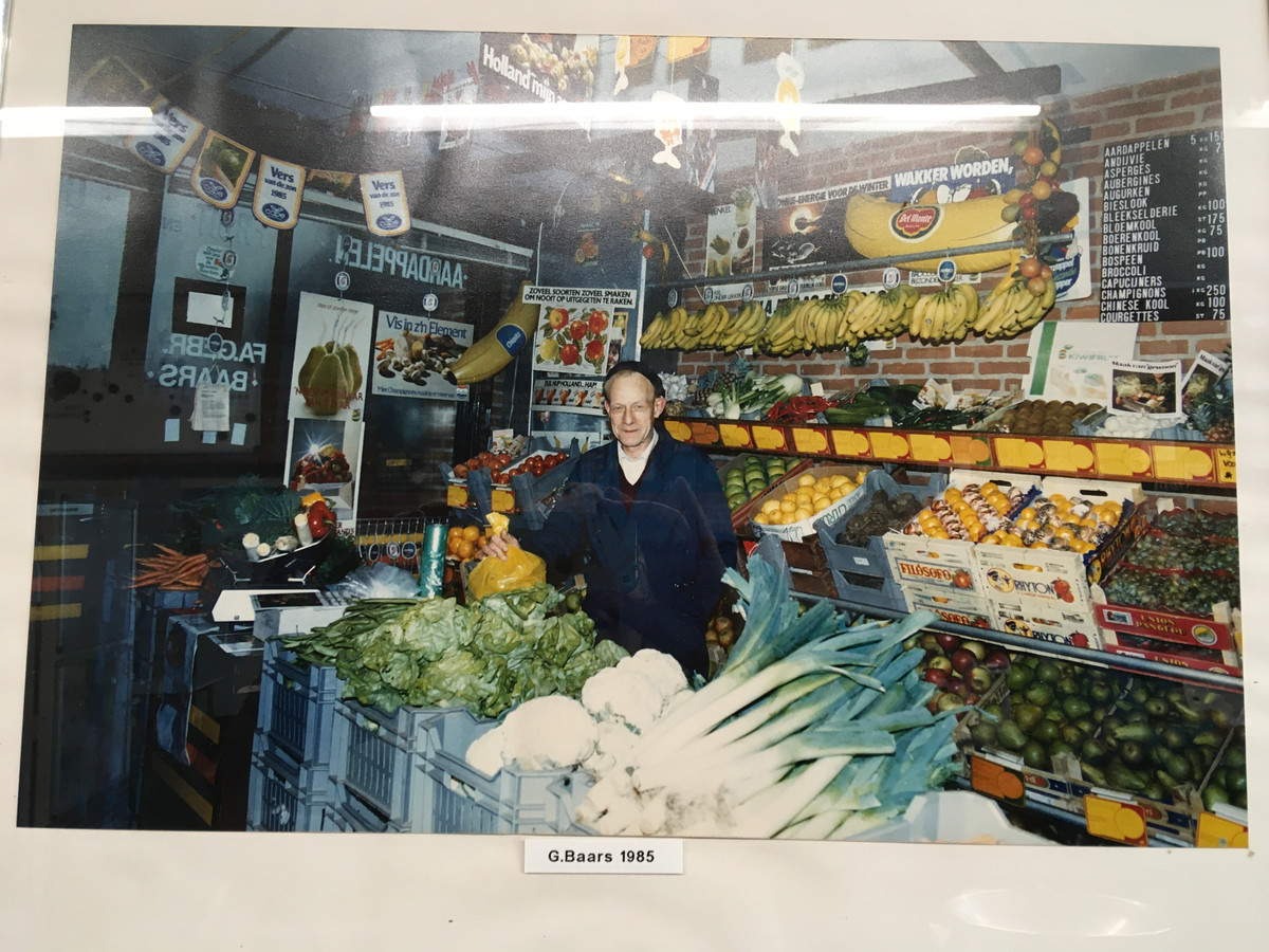 Groentezaak in Vianen stopt na 86 jaar: Kees en zus Anneke nemen met ...