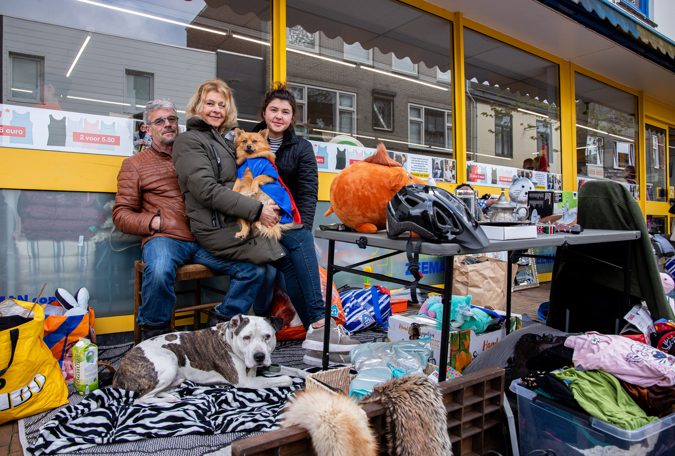 Zo vierde Zeeuws-Vlaanderen Koningsdag: spelletjes, naar de rommelmarkt ...