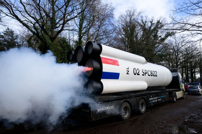 Enschedese leerlingen zien de ruimte van heel dichtbij in de SpaceBuzz ...