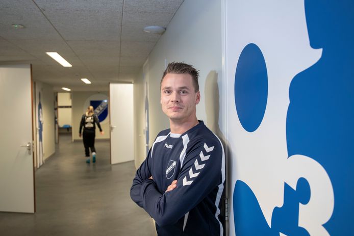 Dennis van de Bunt: Angsten opzij gezet, plezier nu op één | Voetbal De ...