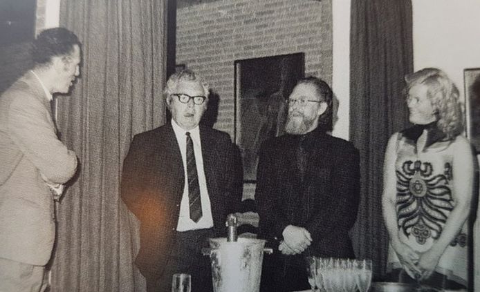Brigitta (90) pakt uit met schrijversdebuut: “Mijn boek is een ode aan ...