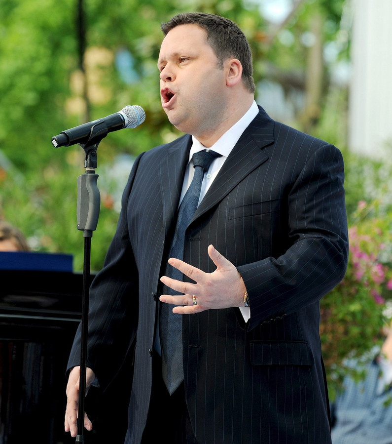 Opera-fenomeen Paul Potts pakt 'internettrol' aan na uitschakeling ...