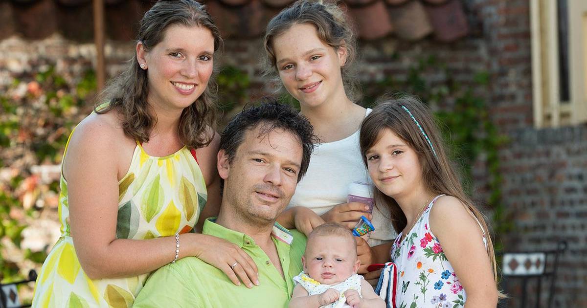 'Thuis'-acteur Frank Van Erum beleeft bange momenten bij de geboorte ...