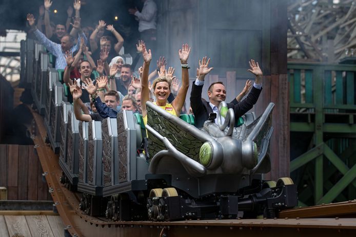 Rover: OV-gebruikers worden feitelijk geweerd uit Walibi Holland in ...