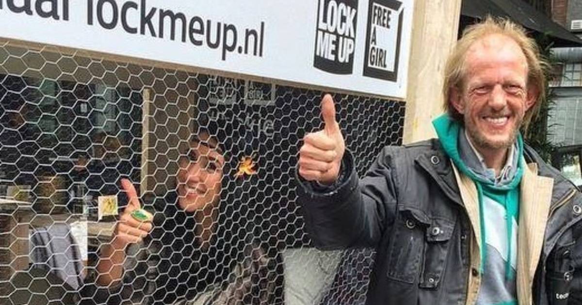 Zwerver Arnoud uit Enschede ontroert met gulle gift | Enschede ...