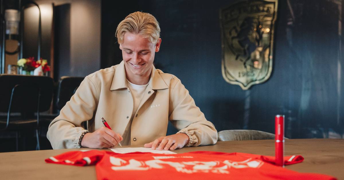Laat instromen, toch een profcontract: Harrie Kuster uit Zwolle tekent bij FC Twente | Sport ...