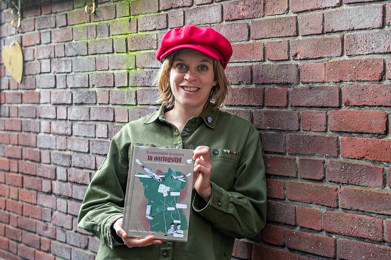 Dit boek laat de oorlog zien door de ogen van Roosendaalse kinderen ... Dit boek laat de oorlog zien door de ogen van Roosendaalse kinderen ...