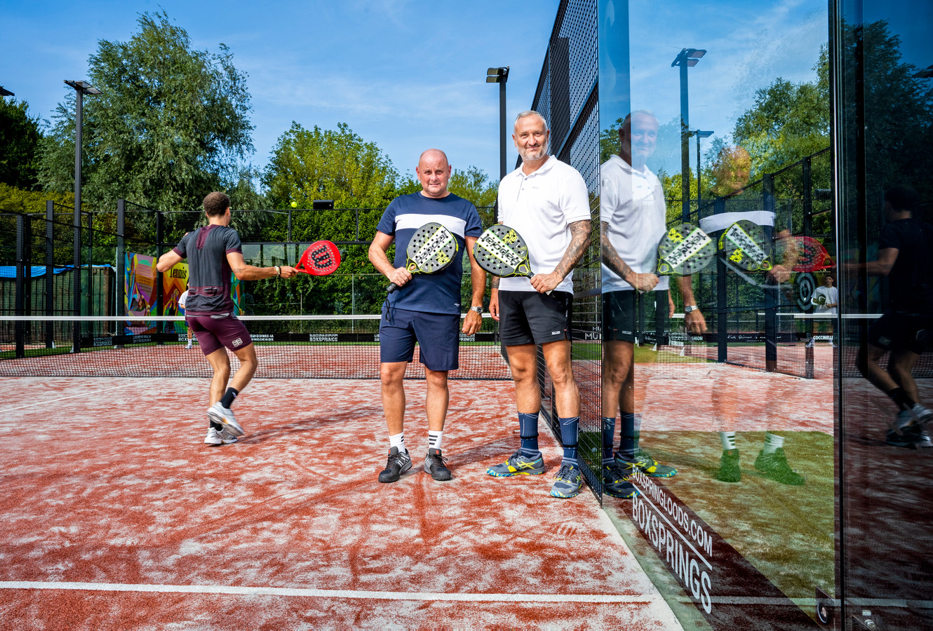 Padel is booming in Capelle, mogelijk nog vier nieuwe banen erbij: ‘Het ...