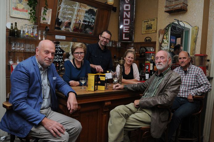 Café anno 1900 opent eenmalig de deuren | Nevele | hln.be