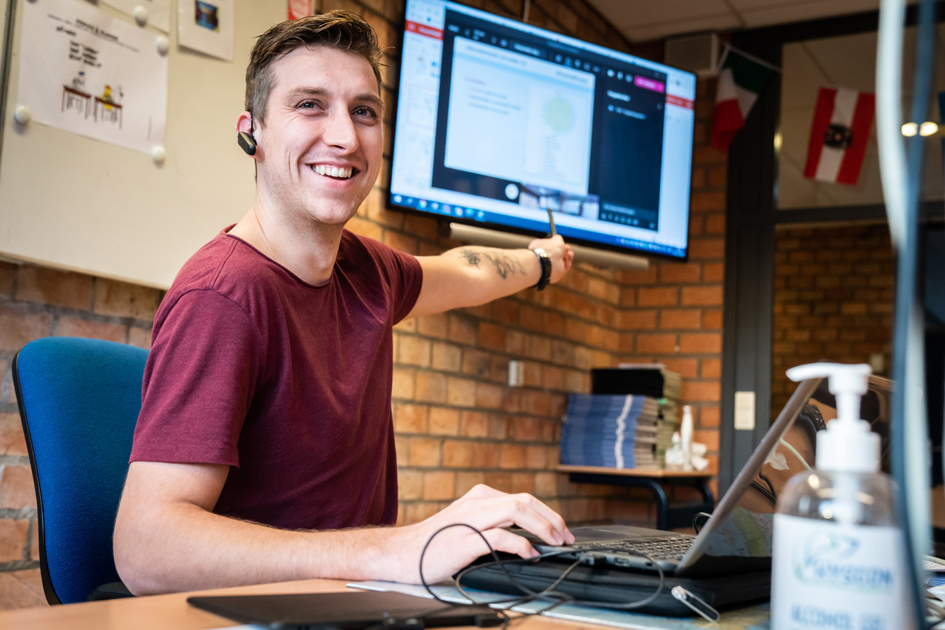Docent Roy (30) zag hoe corona de situatie op zijn school onhoudbaar ...