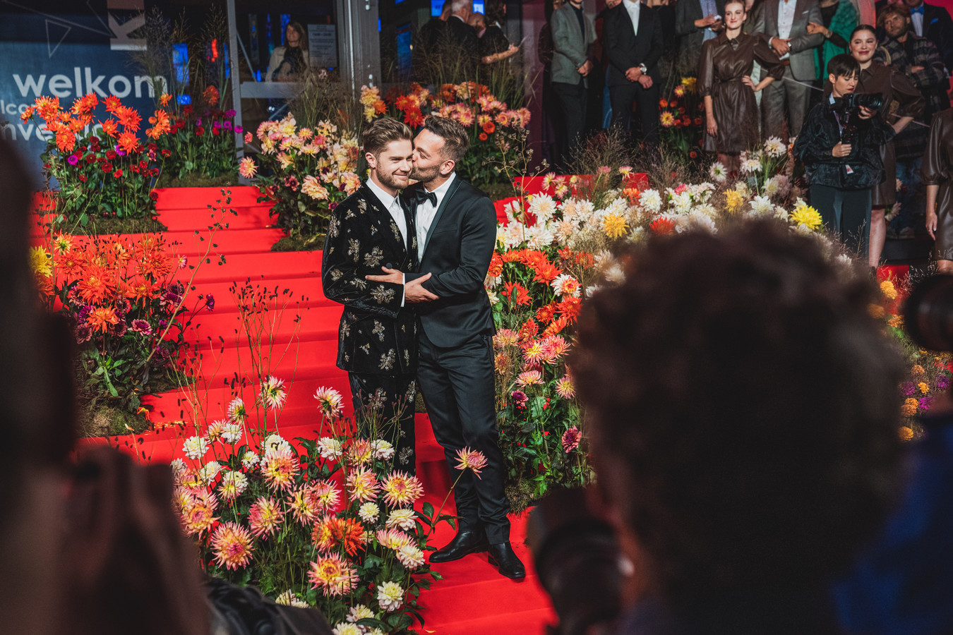 Bloemen- en sterrenzee: Film Fest Gent rolt rode loper uit voor 'onze ...
