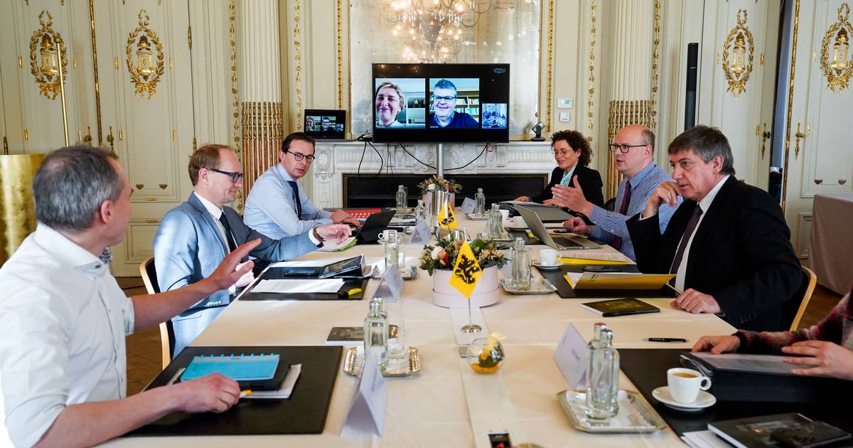 In één klap half miljard voor tijdelijk werklozen | De Krant | hln.be