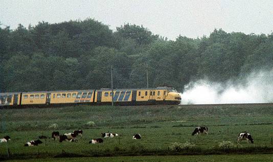 Insigne voor beëindigen treinkaping De Punt | Binnenland | AD.nl