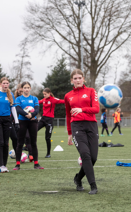 Spelplezier wint het van rivaliteit bij meidenclinics: ‘Dit zijn de ... Spelplezier wint het van rivaliteit bij meidenclinics: ‘Dit zijn de ...