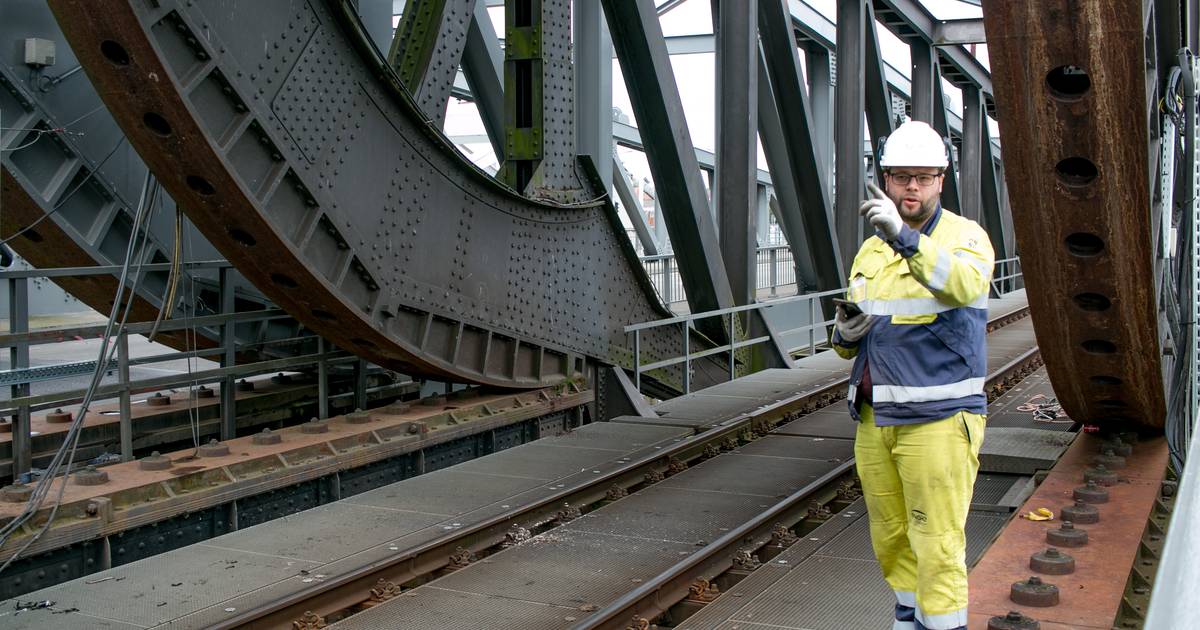 “Een complex karwei, op de langste spoorbrug van het land”: Infrabel ...