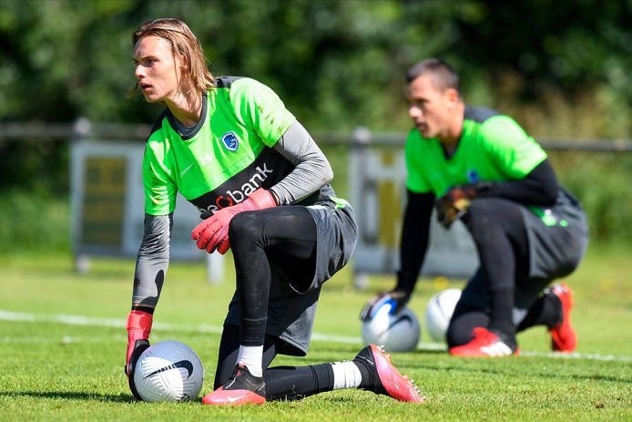 Genk-doelman Vandevoordt in quarantaine na positieve coronatest, coach ...