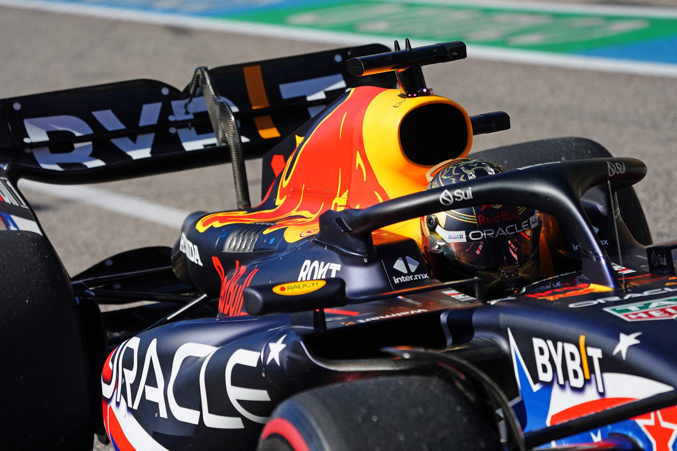 Max Verstappen neemt sportieve revanche en mag sprintrace in Texas ...
