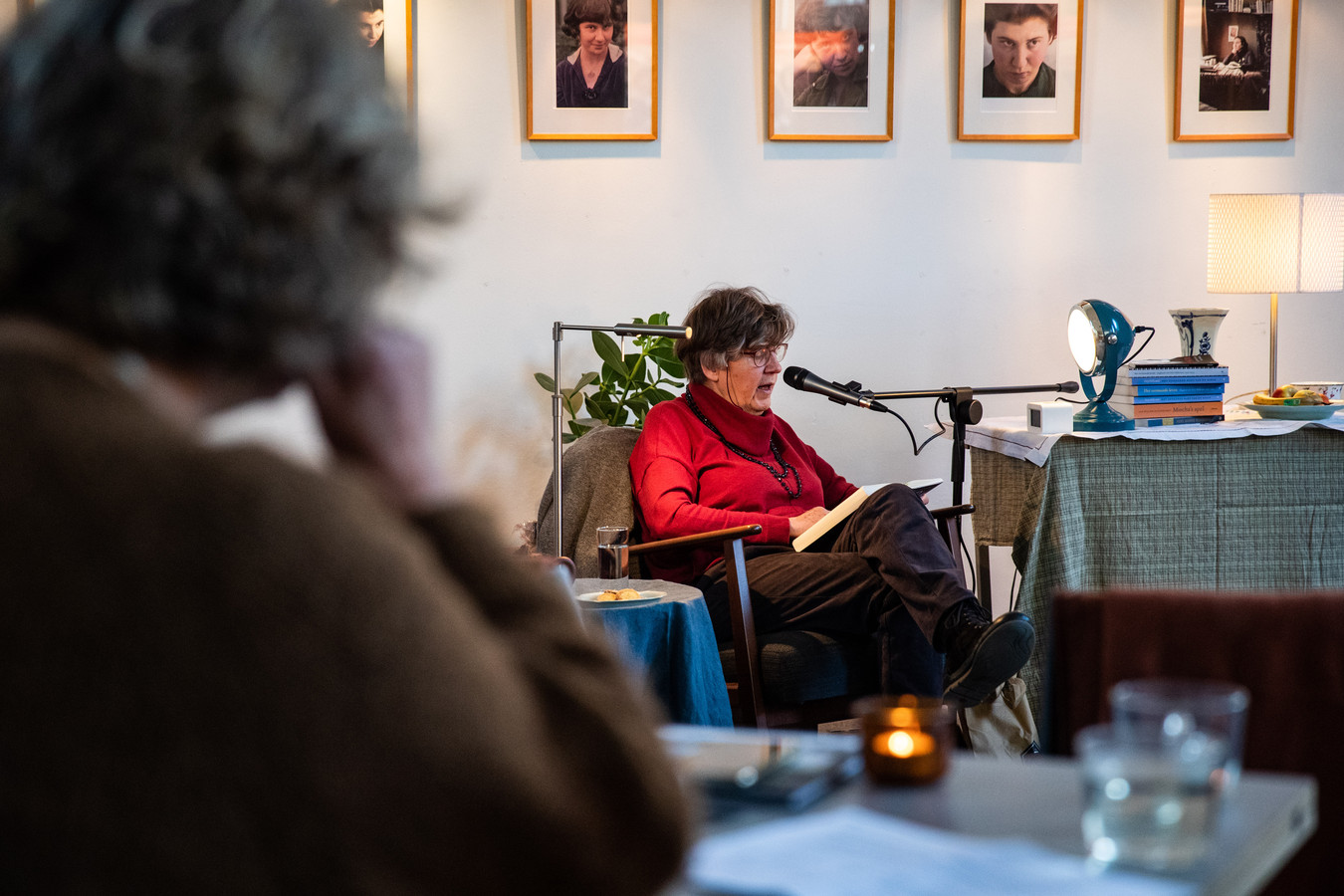 Hele dag voorlezen uit de biografie over Etty Hillesum in Deventer ...