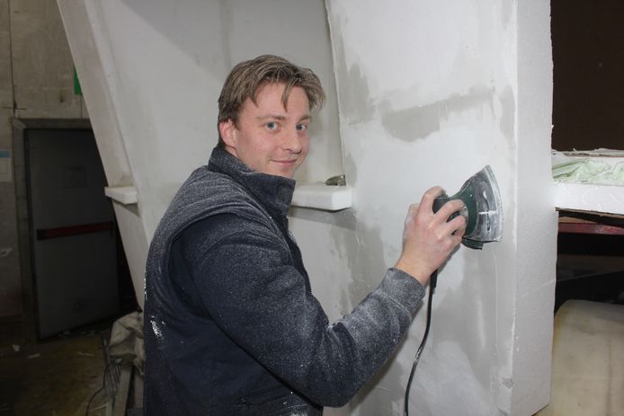 Zij maken de stoet: Stijn Coppens (27) van Beplekt en Bespoeten (VIDEO) | Aalst | hln.be