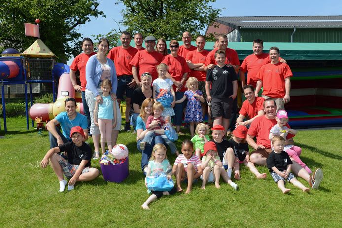 Feestend Beert verdeelt prijzen ballonwedstrijd | Pepingen | hln.be