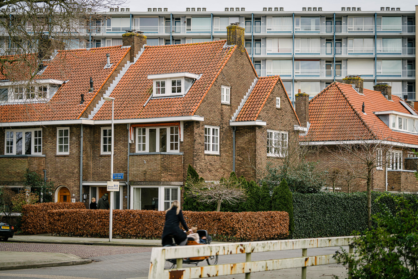De magie van het jarendertighuis: ‘Zo’n halfronde voordeur alleen al ...