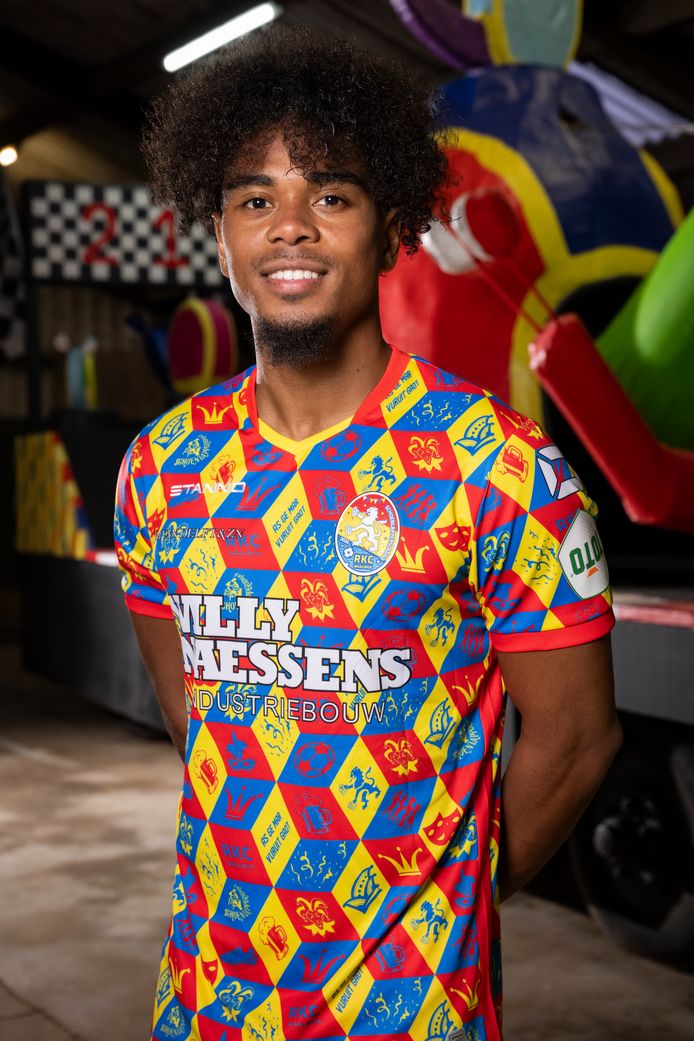 Uiterst populair carnavalsshirt van RKC binnen een week al uitverkocht ... Uiterst populair carnavalsshirt van RKC binnen een week al uitverkocht ...