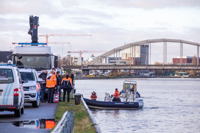 Zes maanden cel met uitstel voor gewelddadige ex-man (36) van kapster ... Zes maanden cel met uitstel voor gewelddadige ex-man (36) van kapster ...