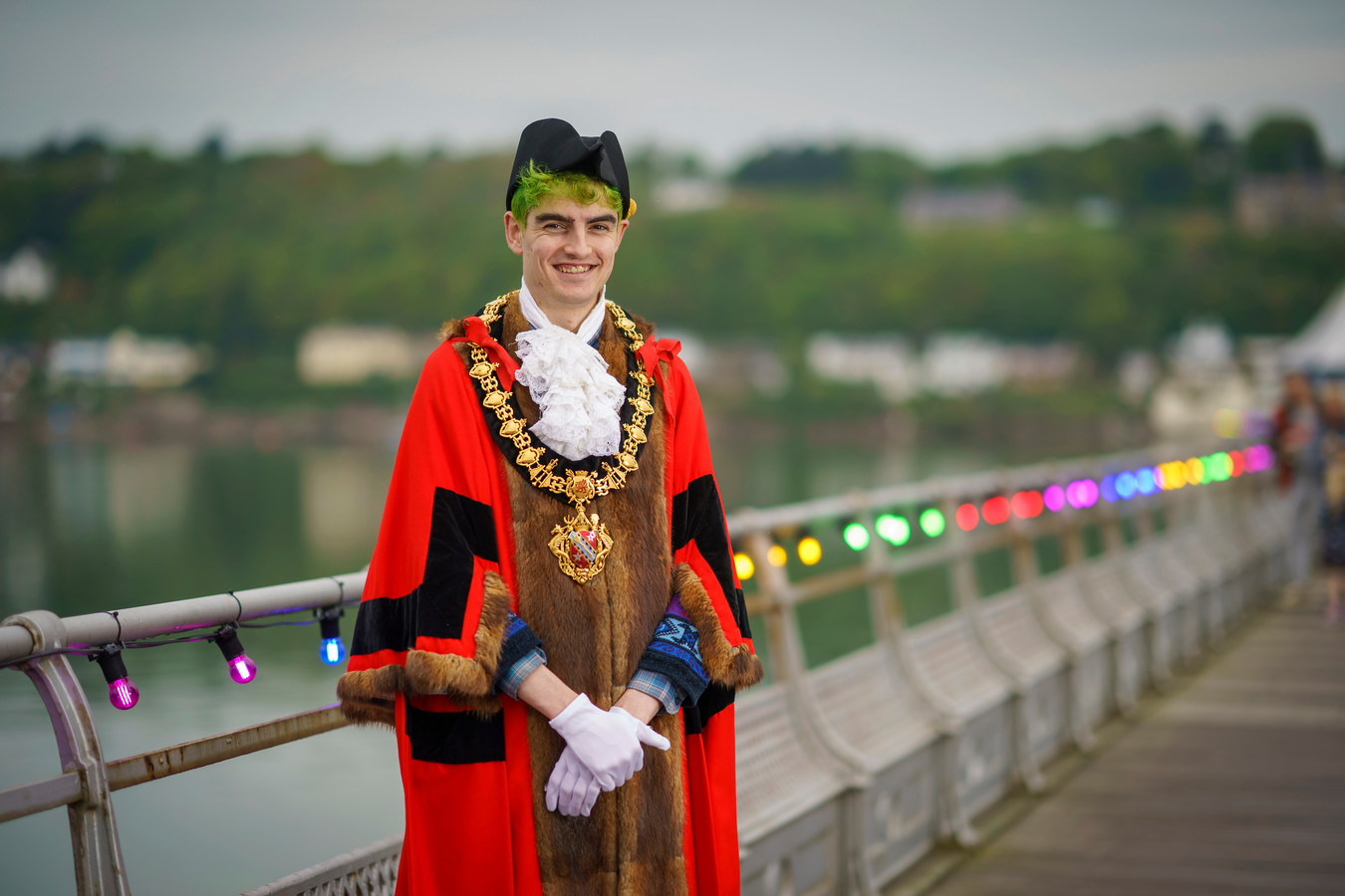 Een hij, zij óf een non-binaire burgemeester? Dat zou een primeur zijn voor de Hoeksche Waard ...