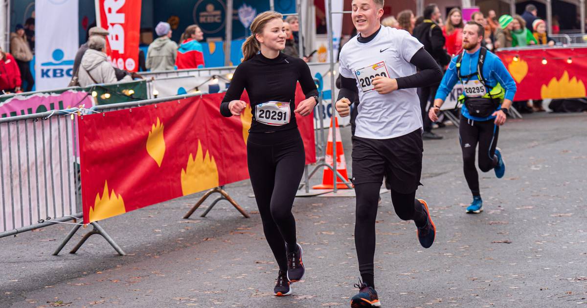 IN BEELD. Ook kroonprinses Elisabeth loopt mee Warmathon | Brussel | hln.be