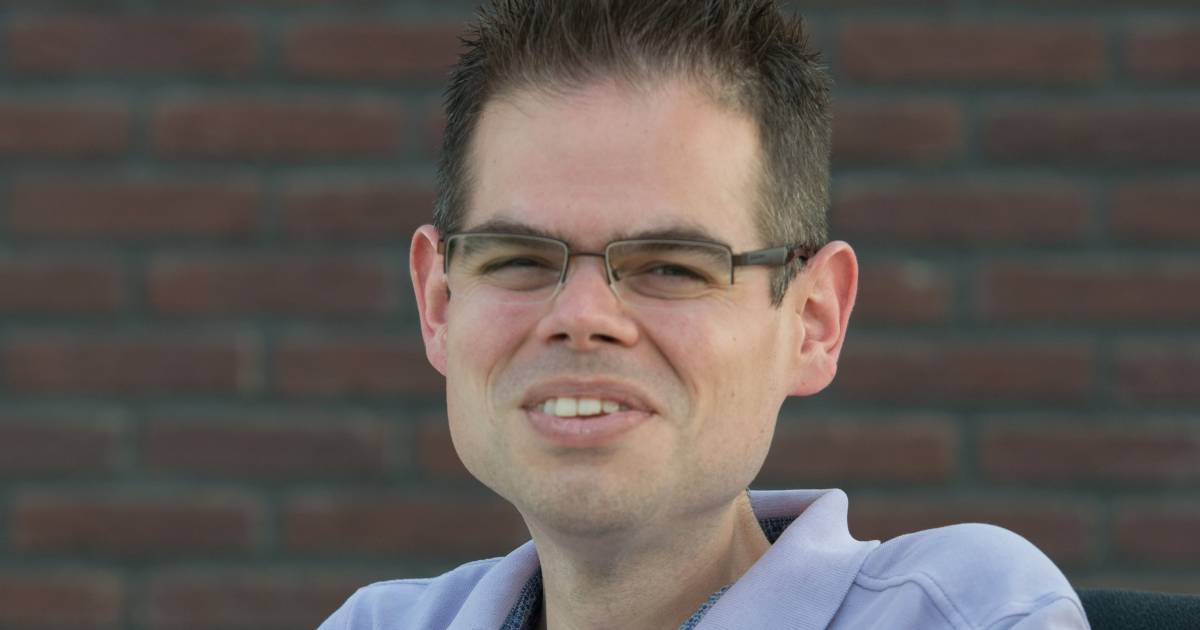 Arjo Wijnhorst onderscheiden met Arnhems Meisje | Arnhem | gelderlander.nl