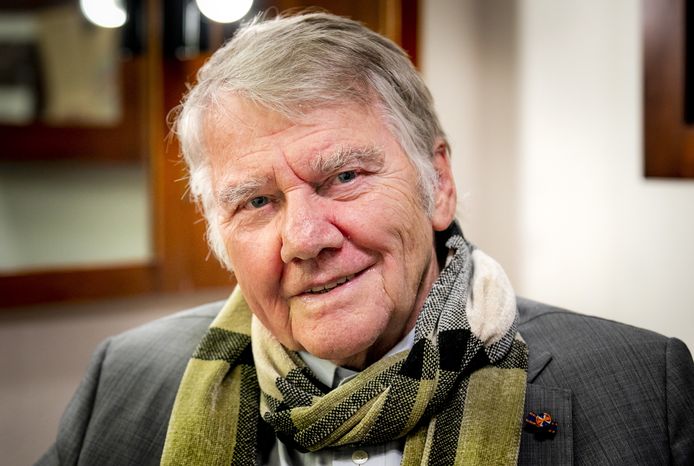 Acteur en musicalster Willem Nijholt (88) overleden | Showbizz | hln.be