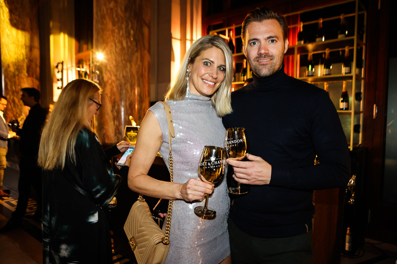 IN BEELD. Van de glitterende Eveline Hoste tot de verloofde Ella Leyers ...