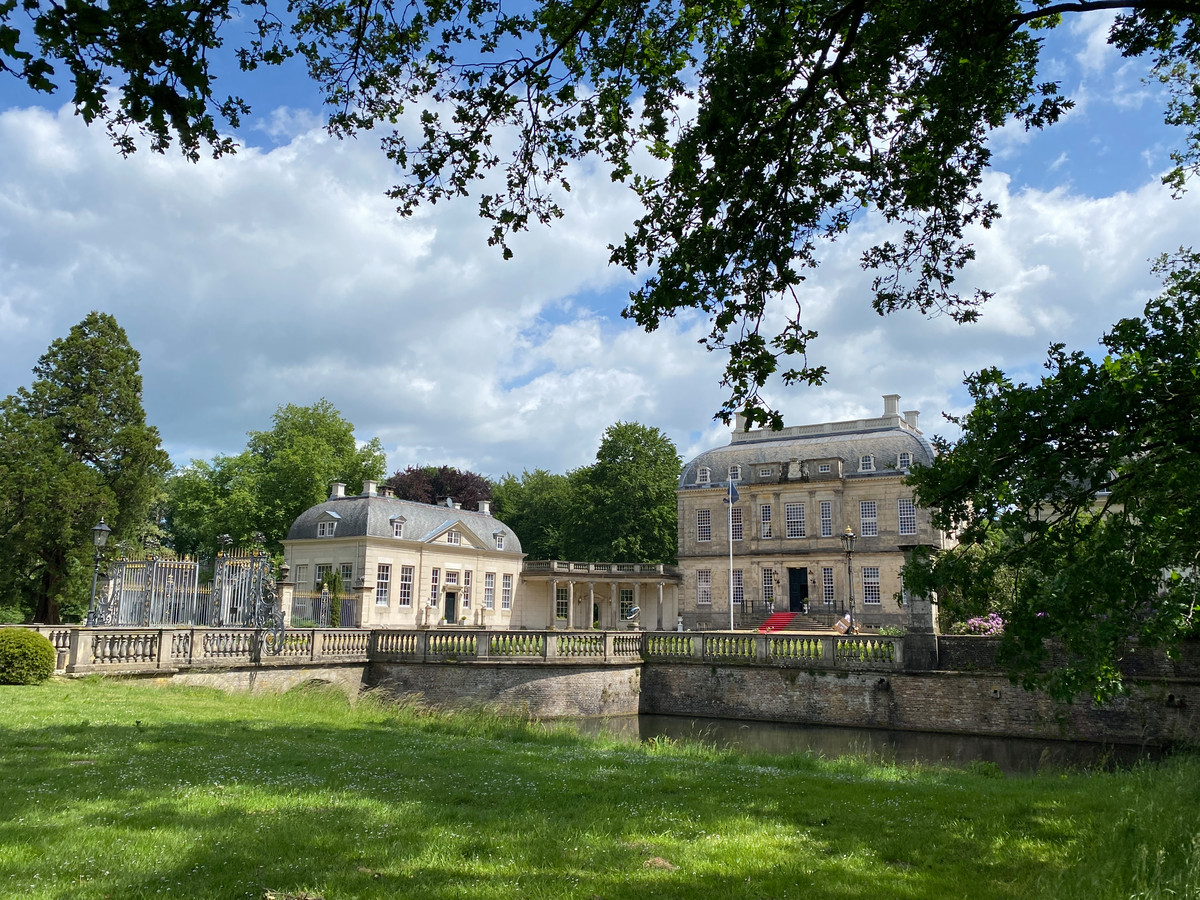 Met Truus op de trappers: ‘Ik heb er een zere kont van’ | Foto | AD.nl