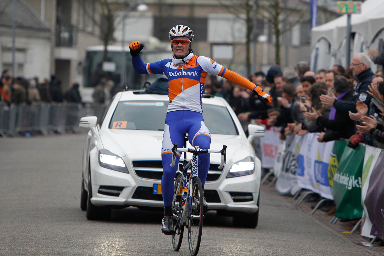 De kracht van de Dorpenomloop: ‘Dylan van Baarle en Mikkel Bjerg zijn ...