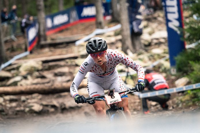 Zesde plaats in de wereldbekerwedstrijd mountainbike, daar kan Anne ...