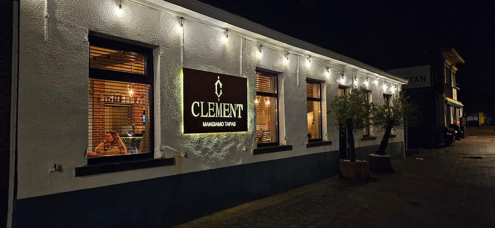 RESTOTIP. Nieuwe tapasbar Clement: Spaanse hapjes met een Vlaamse toets | Foto | hln.be