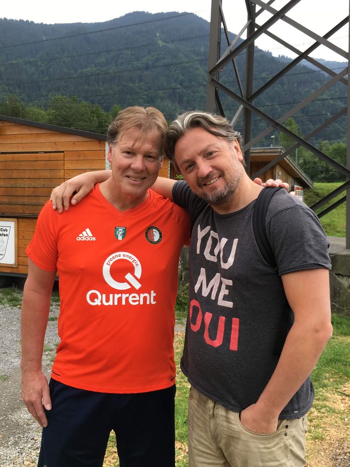 Broederliefde: Jan Willem scheert zijn hoofd kaal uit solidariteit met ...