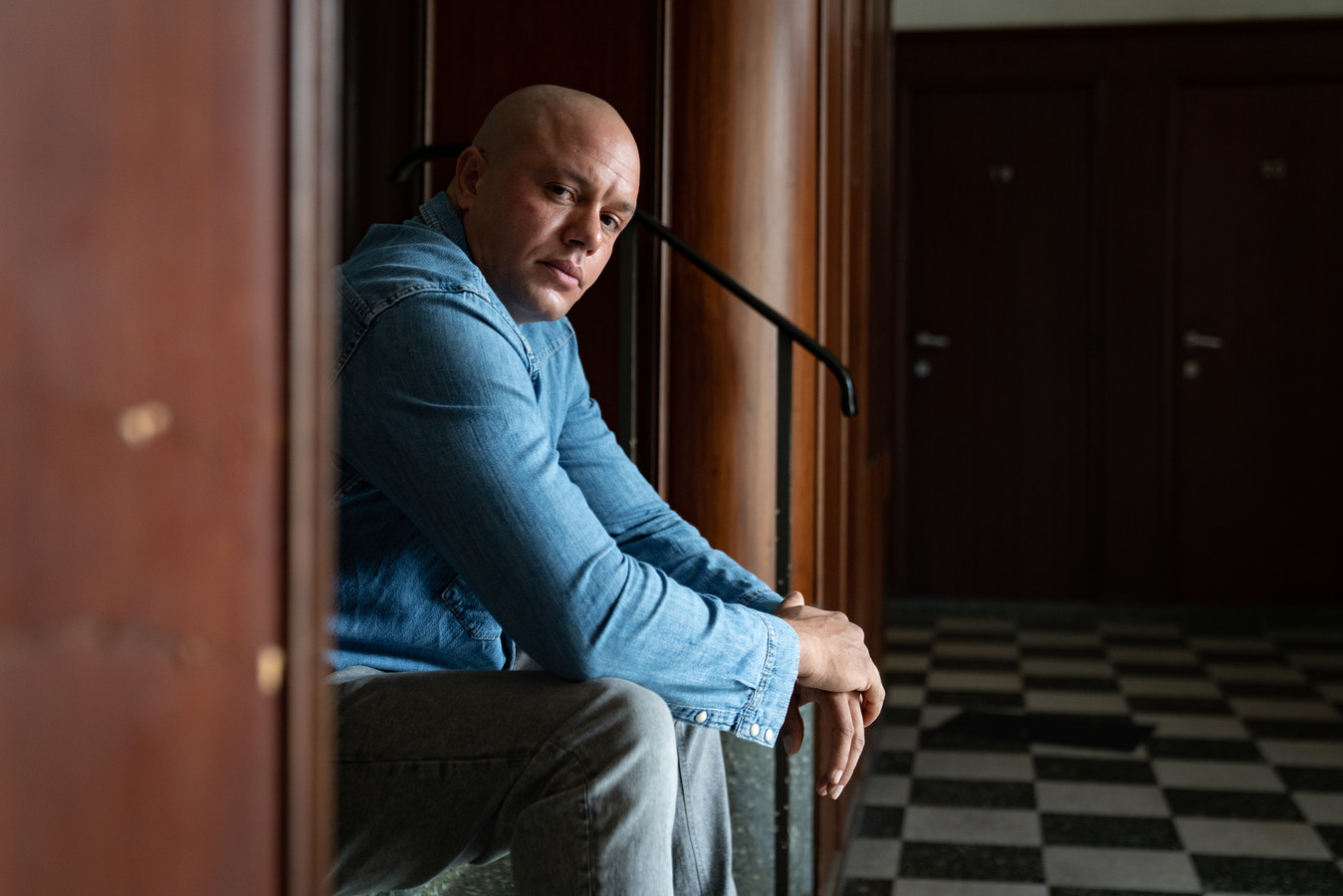 Van de Colruyt naar Hollywood. Joshua (35) groeide op aan het Kiel en ...