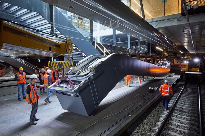 Daar gaat ‘ie! ProRail installeert zonder dat iemand het door heeft ...