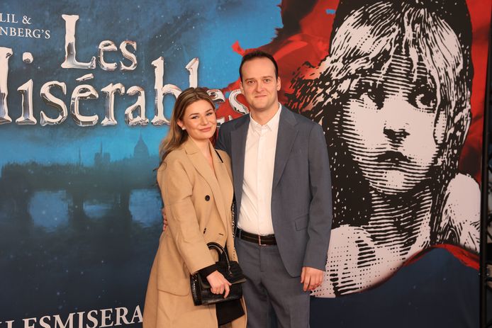 Acteur Louis Thyssen uit ‘Nachtwacht’ en K3-musical ‘De drie biggetjes ...