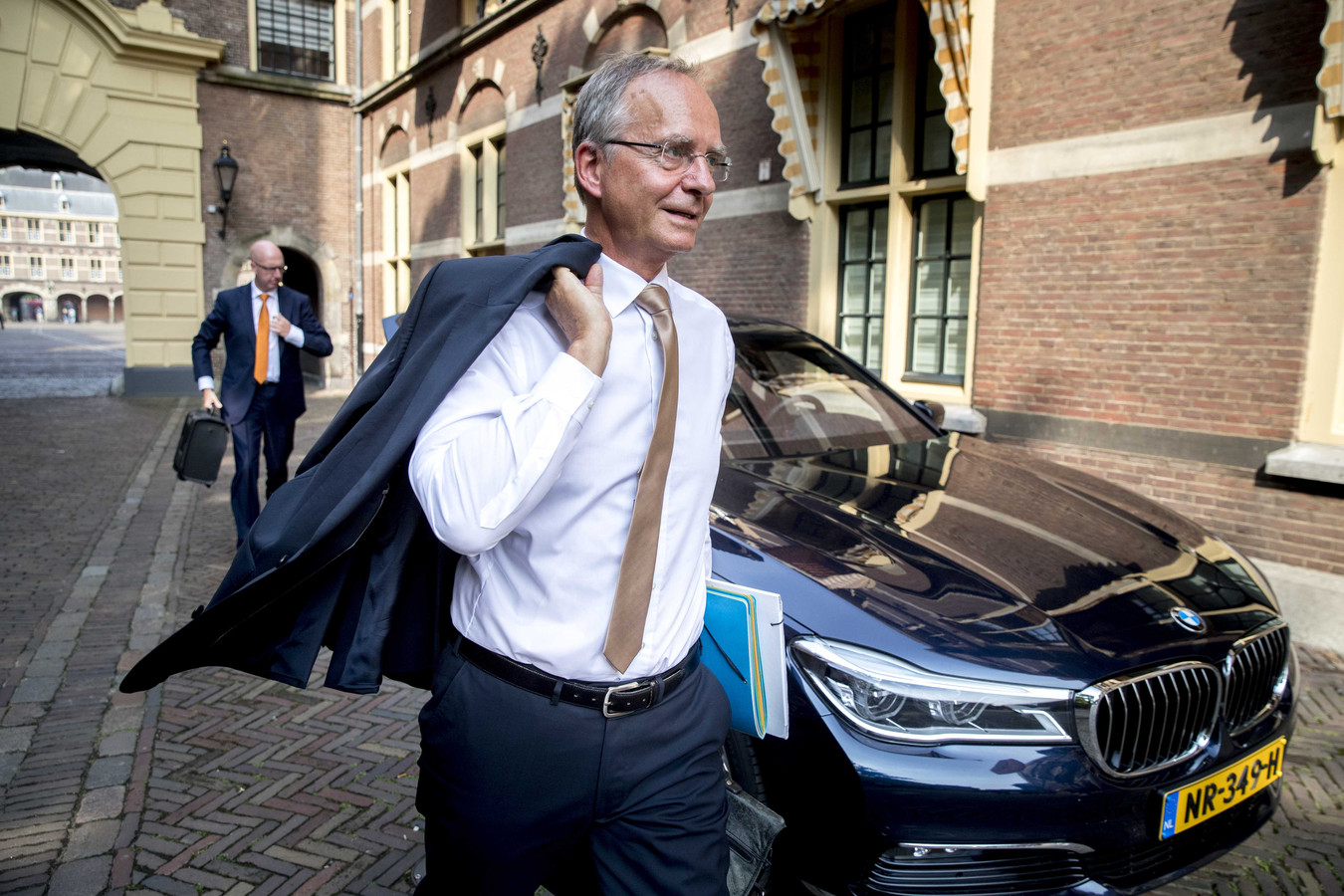 Henk Kamp: ‘Wat meer respect voor de VVD en VVD-kiezers mag best ...