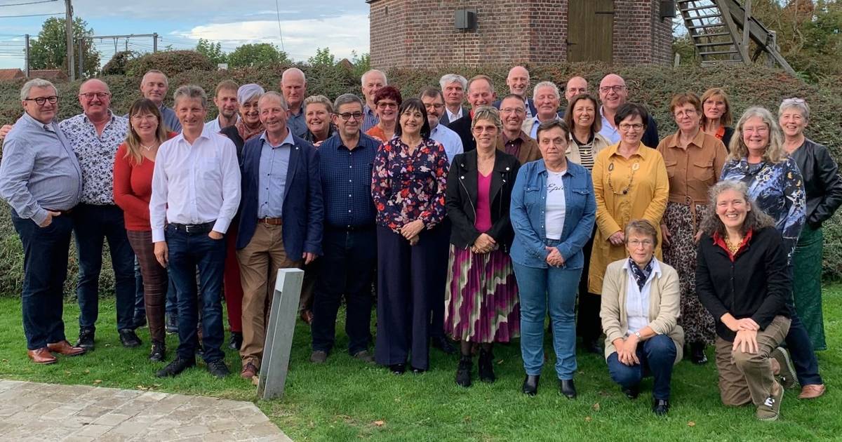 60-jarigen van Hooglede verzamelen voor reünie | Hooglede | hln.be