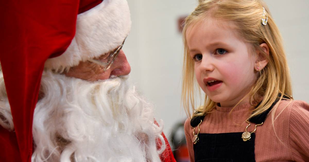 In het Huis van de Kerstman kunnen kinderen knutselen en naar verhalen ...