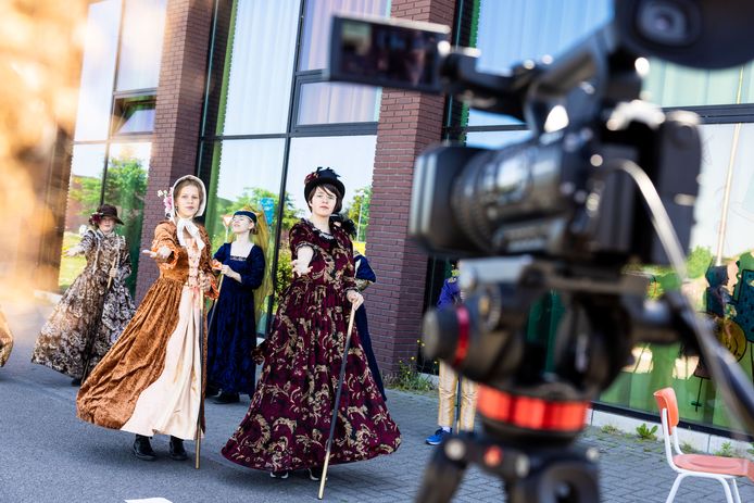 Tilburgse musicalvereniging Tikiko maakt geen voorstelling, maar een ...