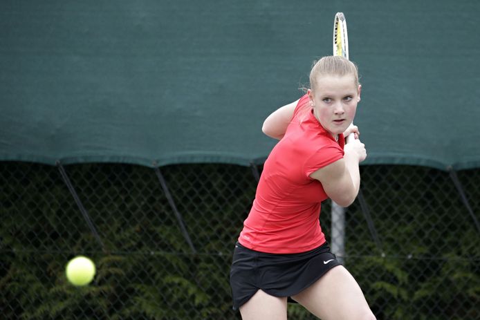 Suzan Lamens bij debuut naar tweede kwalificatieronde Roland Garros ...