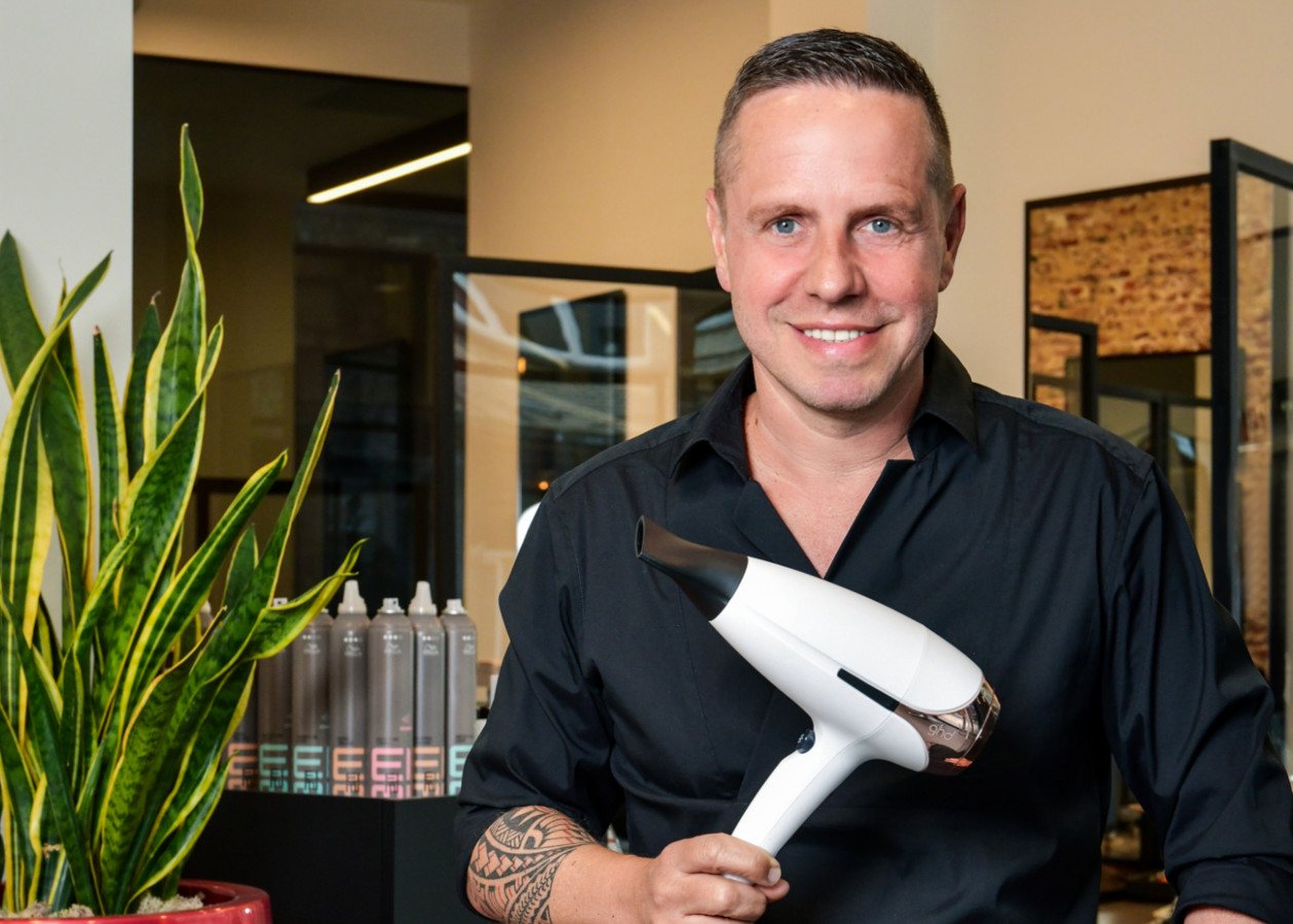 Deze haarstijl uit de jaren 80 maakt een comeback bij mannen. “Perfect ...