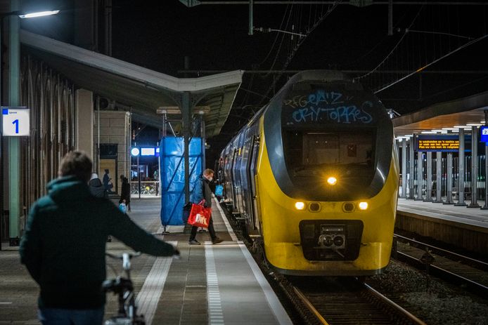 Zeeuwen die avondklok negeerden voor de rechter: ‘Mijn vriendin was ...