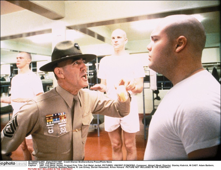 'Full Metal Jacket'-acteur poseert met neergeschoten leeuwen | Foto ...