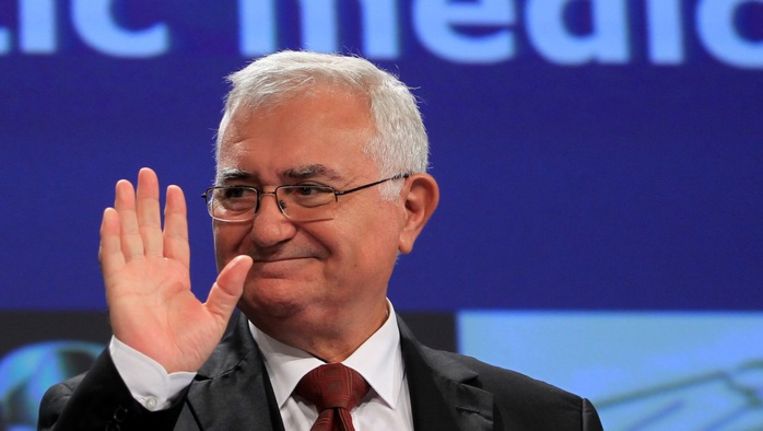 Eurocommissaris John Dalli neemt ontslag na onderzoek op fraude
